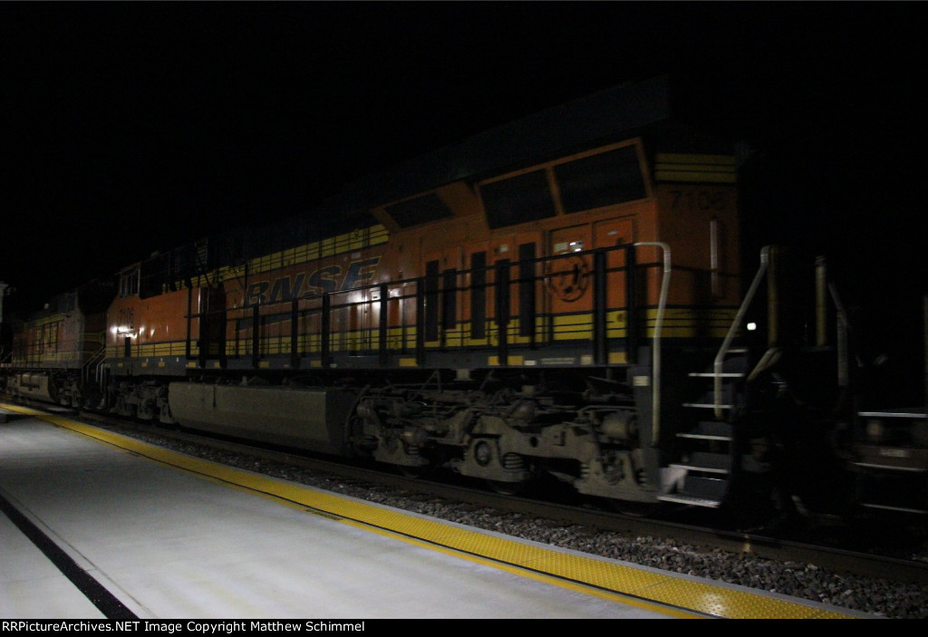 BNSF 7106 - DPU